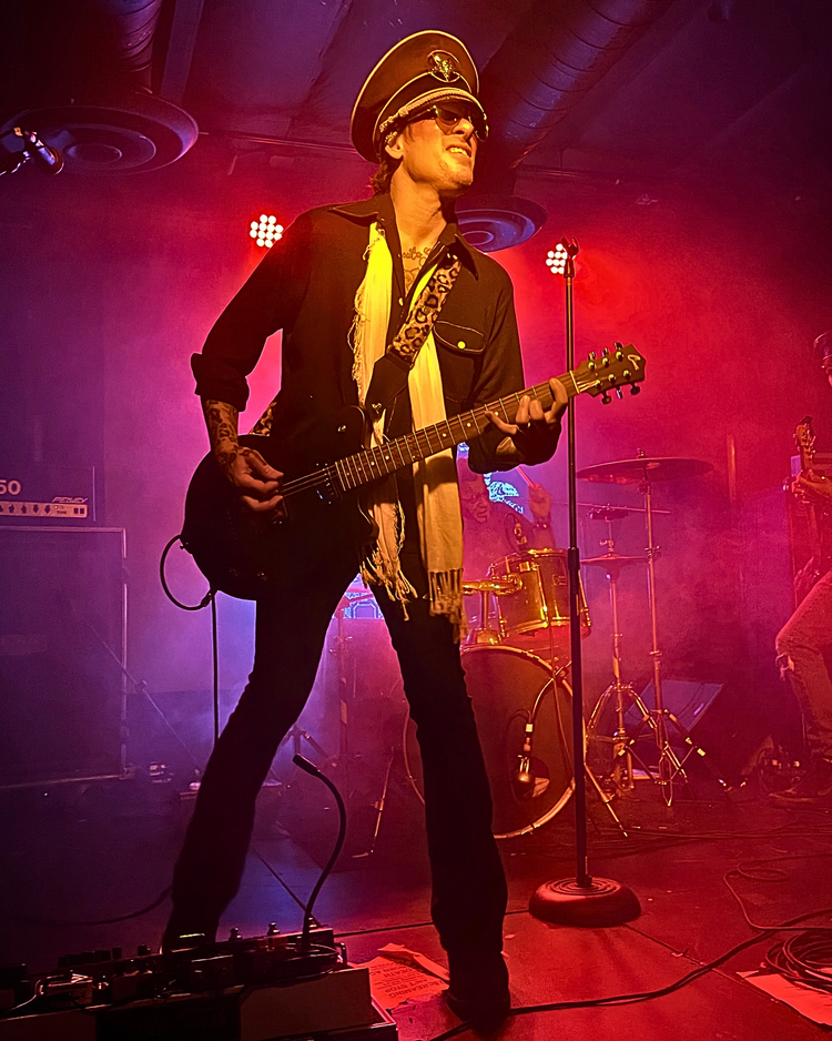 Cody Jones – Ciari Guitars